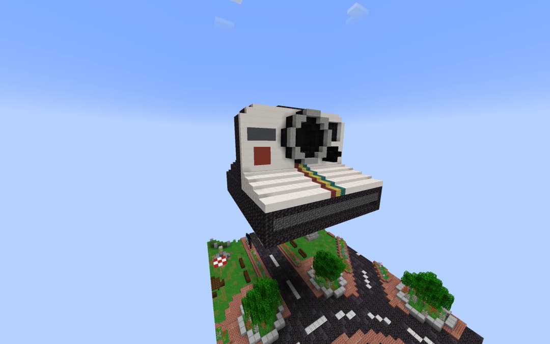 Polaroid Camera - Minecraft Map